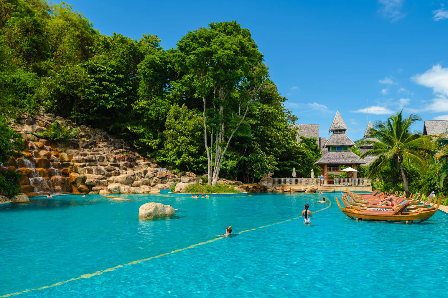 Santhiya Resort - 5-stjernet luksus ved strand - Bestil her