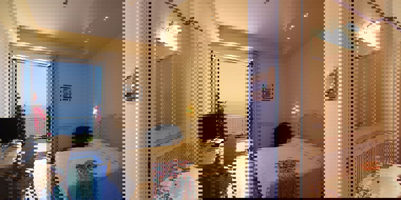 Hotel Club Due Torri - Book hos Check Point Travel